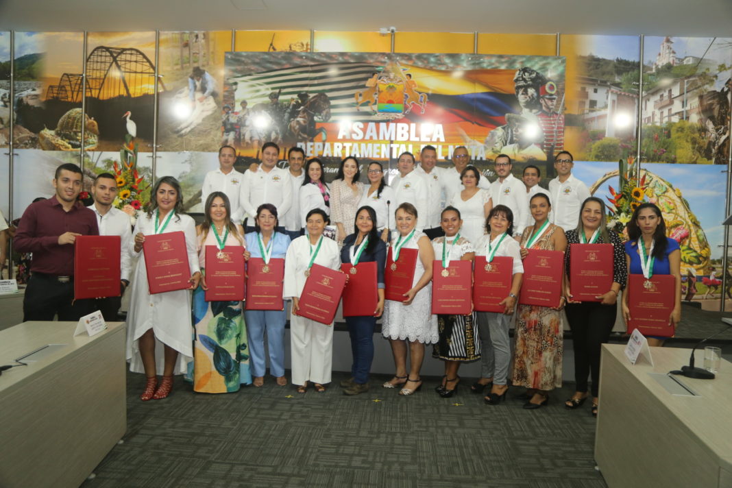 GOBERNACIÓN ACOMPAÑÓ ENTREGA DE CONDECORACIONES ‘BETTY CAMACHO DE ...